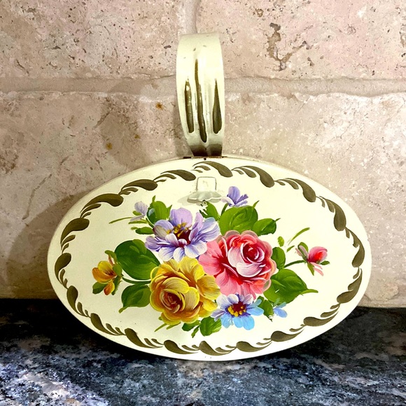 Art Gift | Accents | Vintage Crumb Catcher Silent Butler White Oval ...